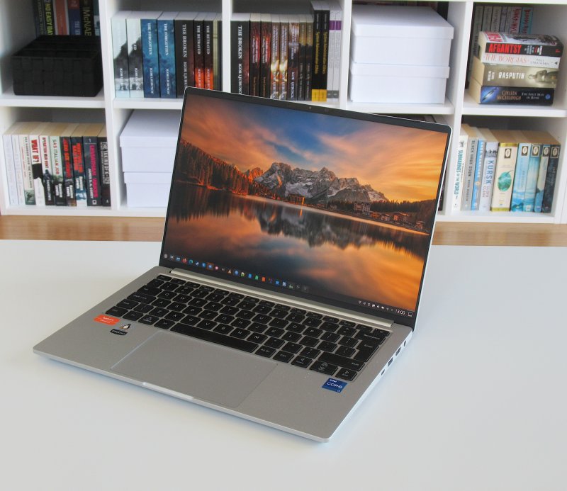 The Slimbook Executive is here, and it's majestic